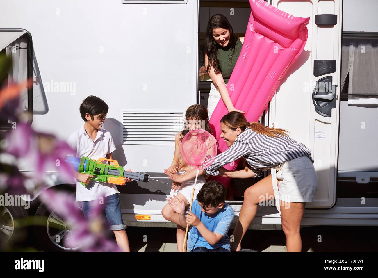 Weekend break family hi-res stock photography and images - Alamy