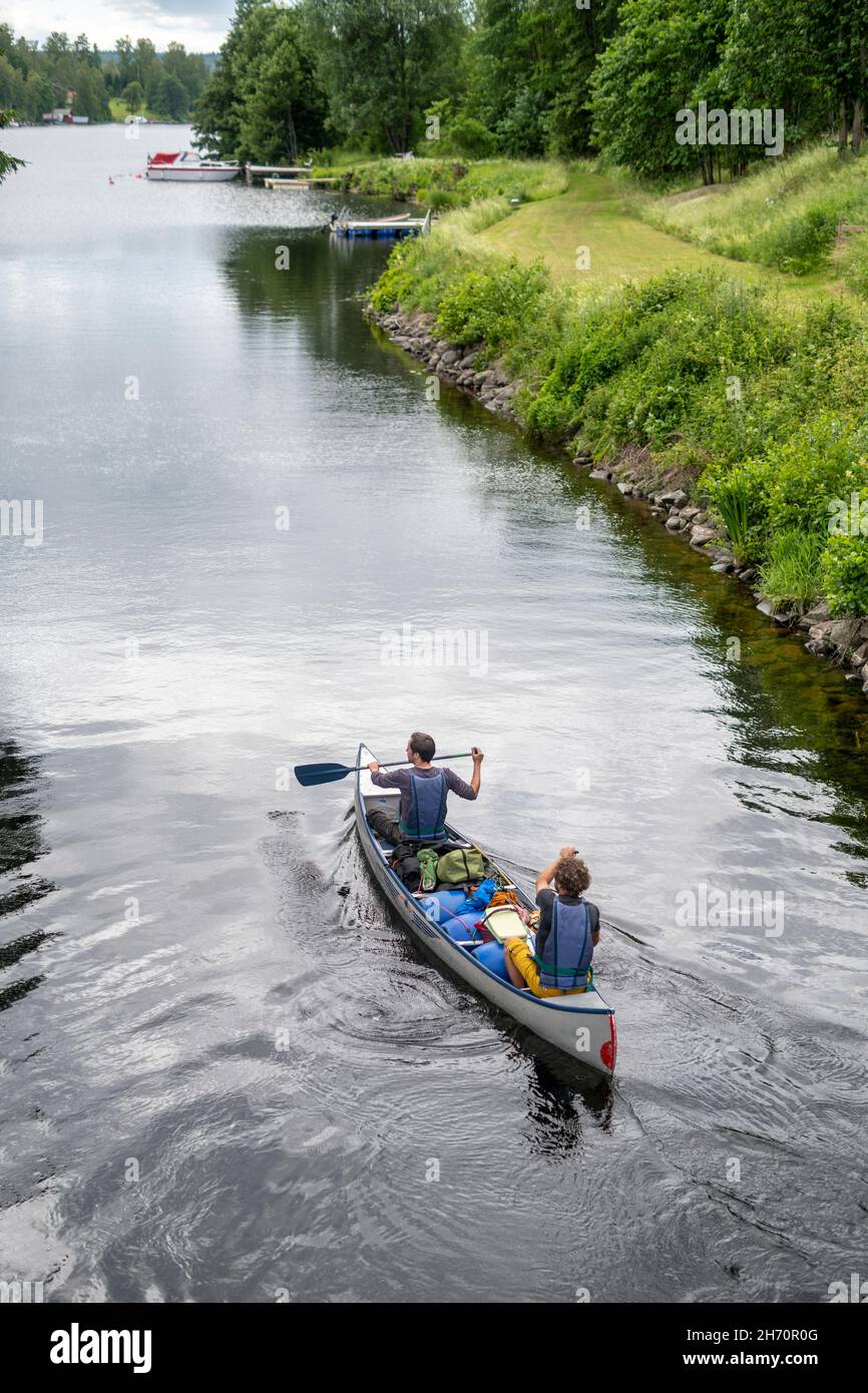 Men kayaking hi-res stock photography and images - Alamy