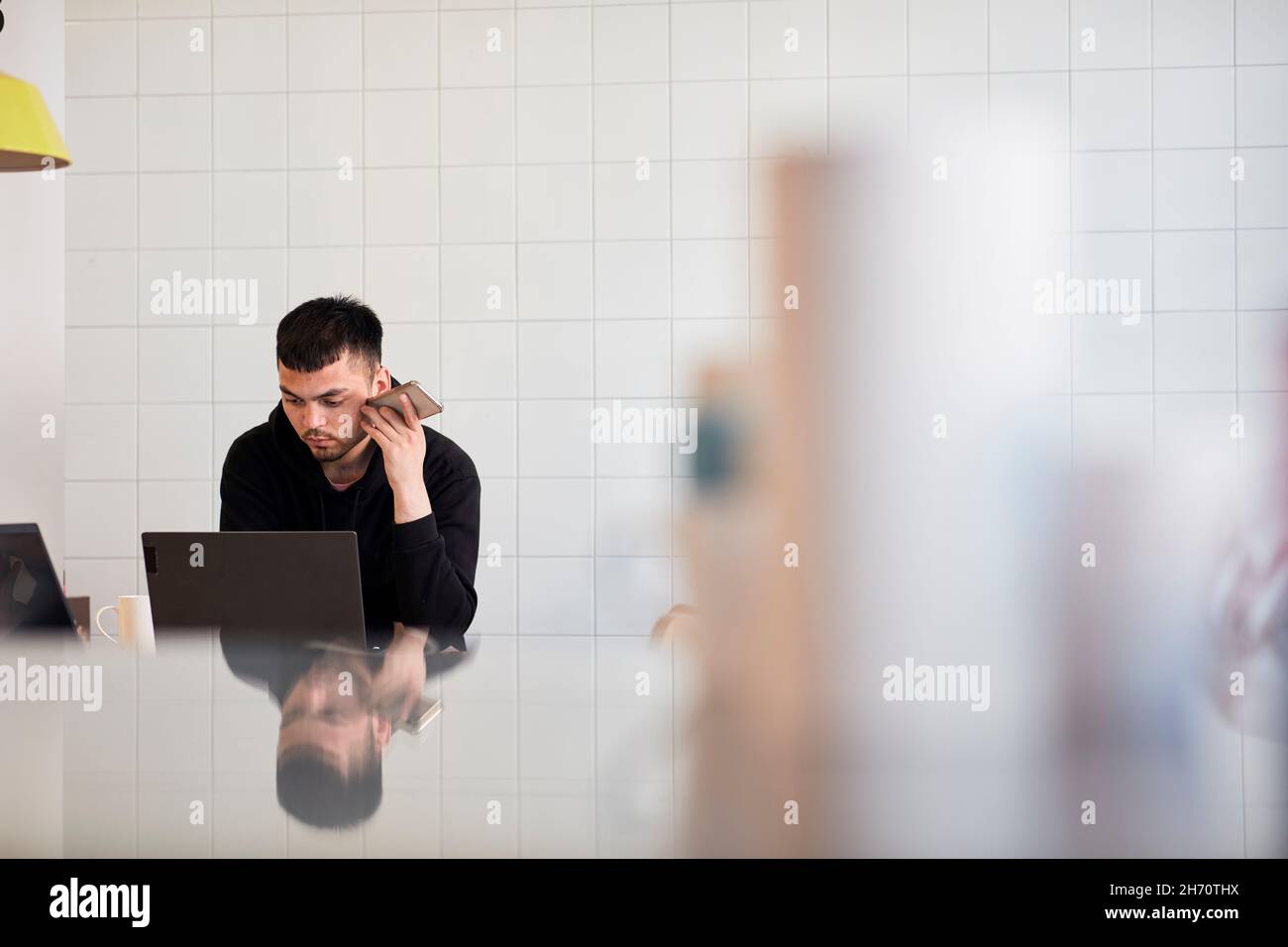 Unemployed young people hi-res stock photography and images - Alamy