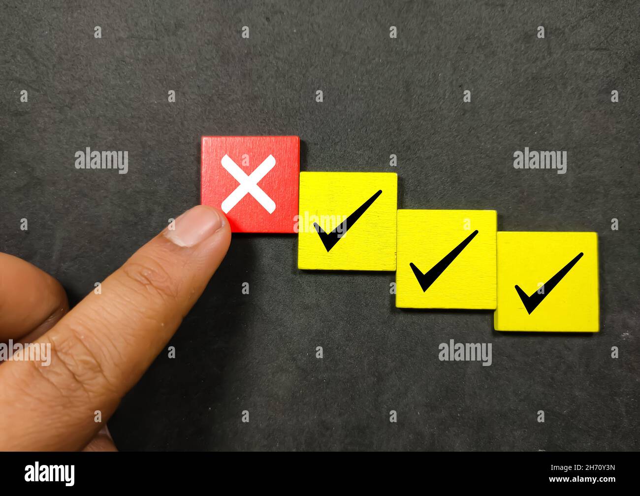 Wrong checkmark hi-res stock photography and images - Alamy