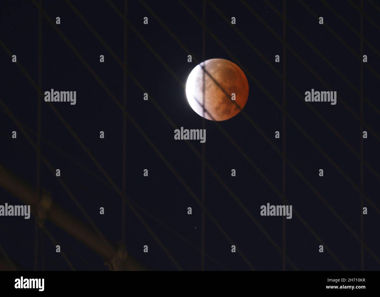 Brooklyn, United States. 19th Nov, 2021. The longest partial lunar ...