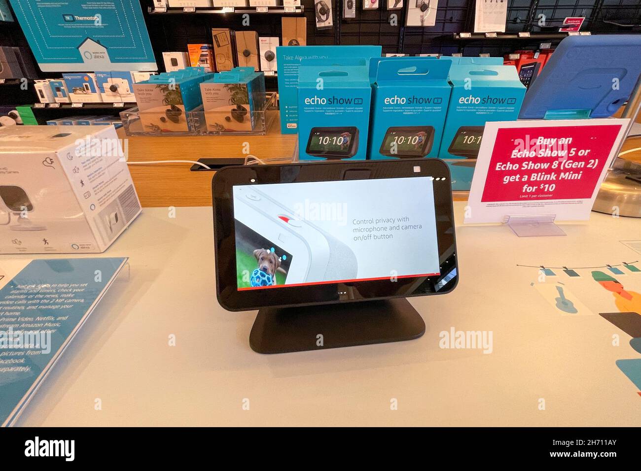 Amazon’s alexa hi-res stock photography and images - Alamy