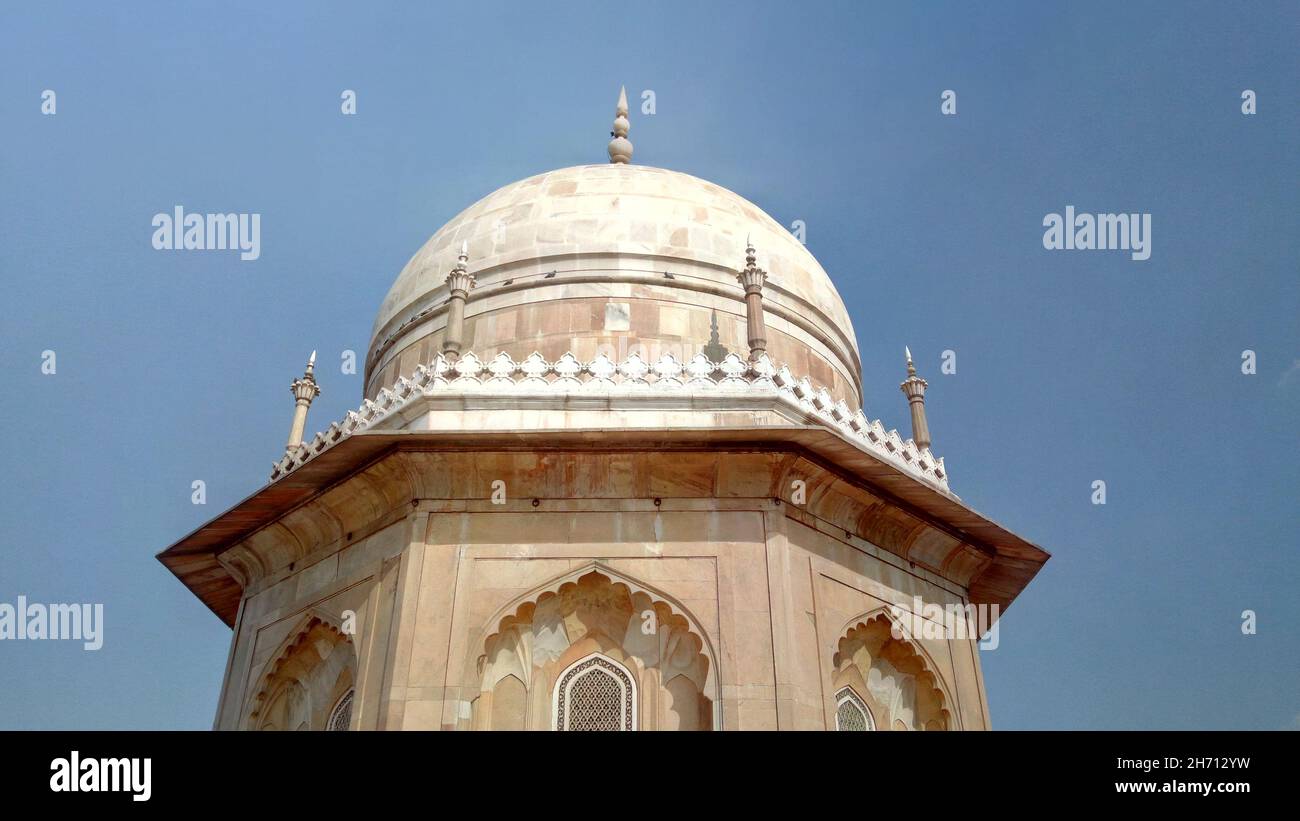 Tomb of Sufi Saint Sheikh Chilli in Thanesar, Haryana, India Stock ...