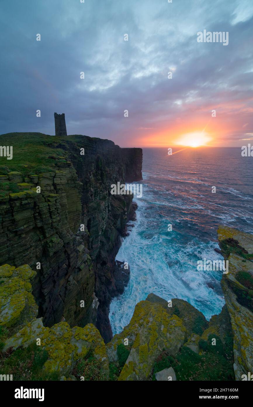 Kitchener Memorial, Marwick Head, Orkney Stock Photo - Alamy