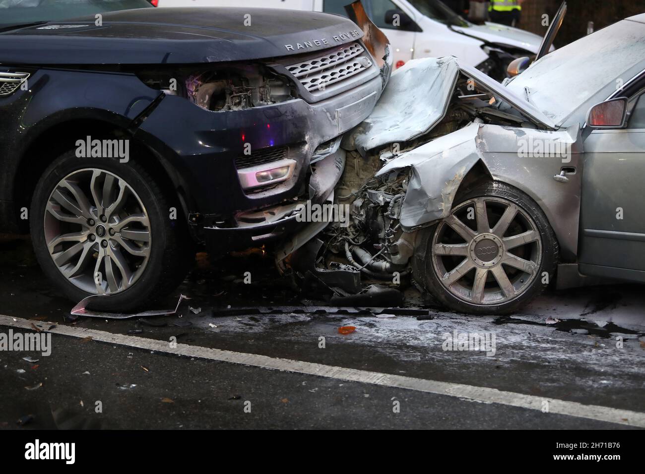 Crash between two cars hi-res stock photography and images - Alamy