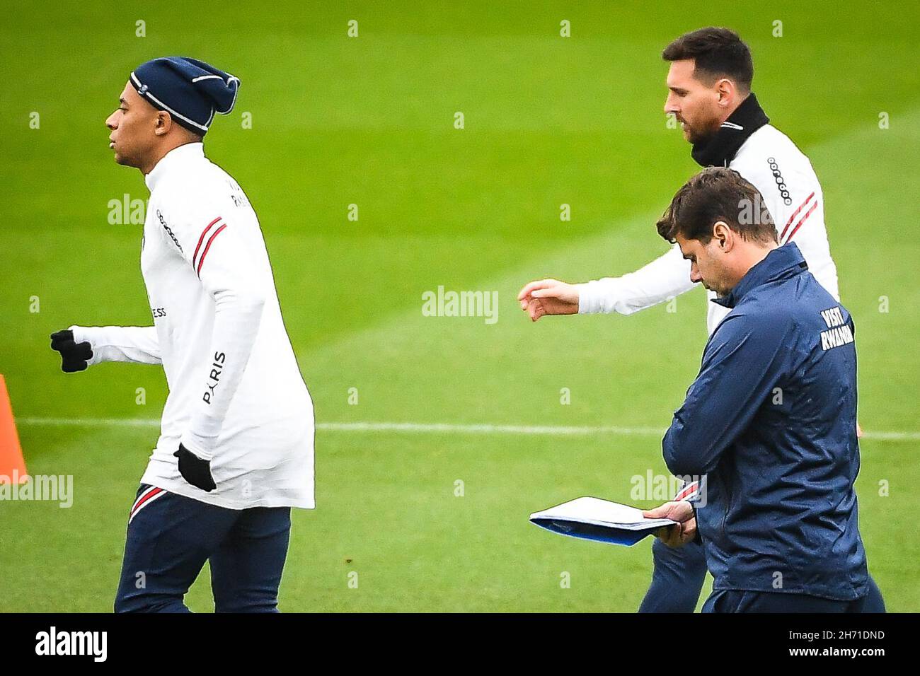 Lionel messi psg training hi-res stock photography and images - Alamy
