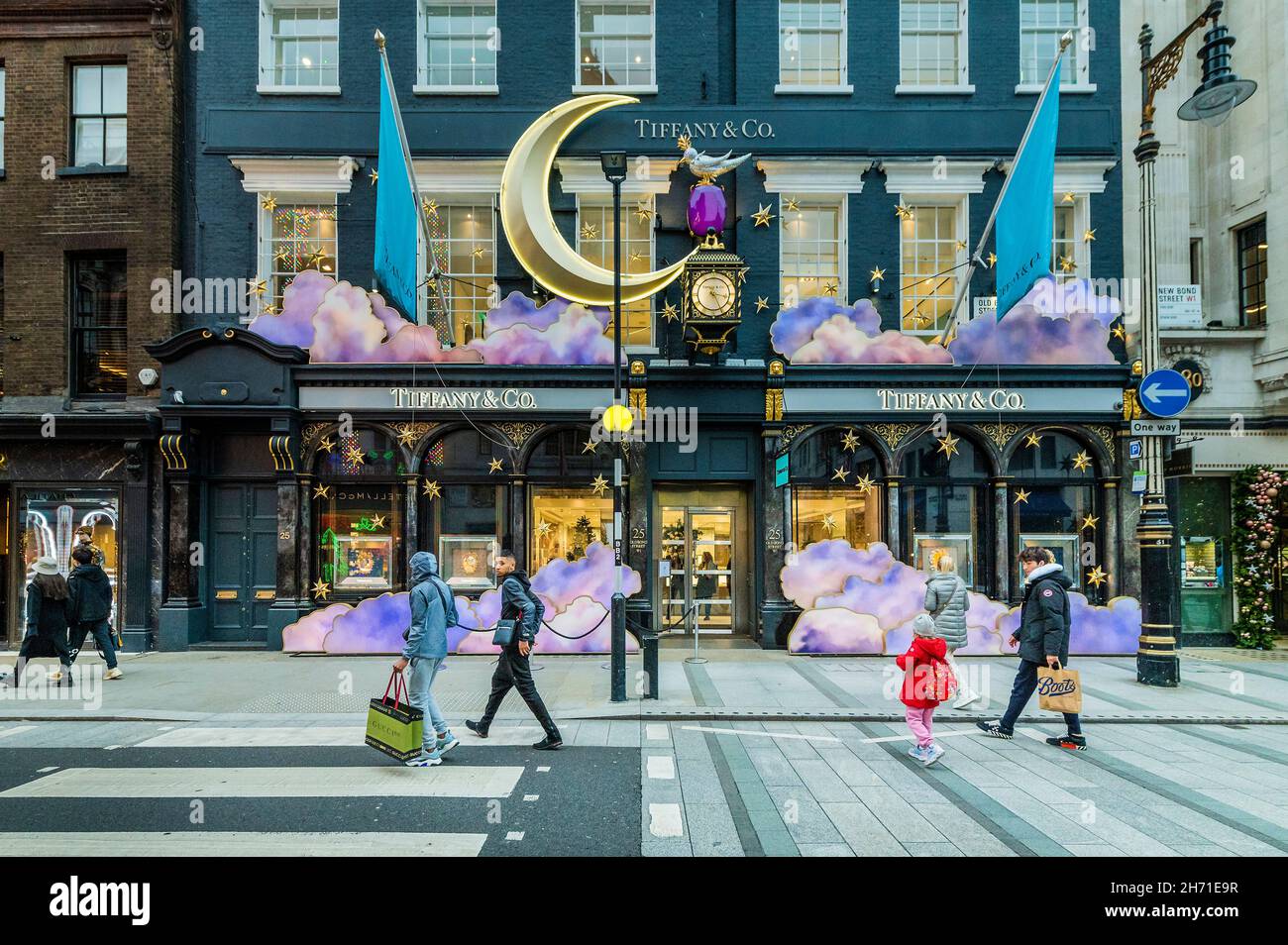 Tiffany & co london bond street hi-res stock photography and images - Alamy