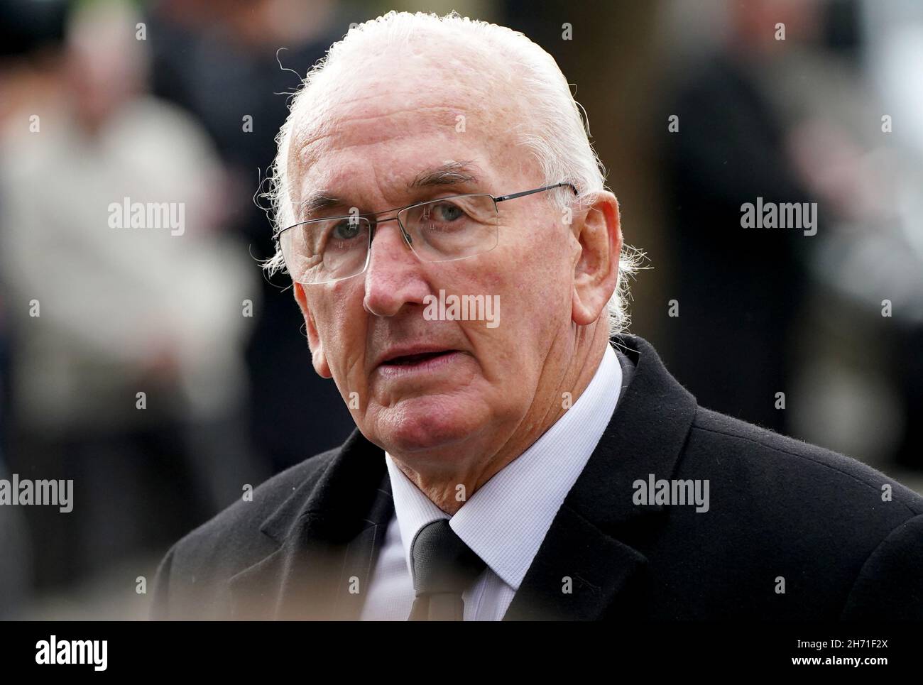 Former rangers goalkeeper peter mccloy hi-res stock photography and ...