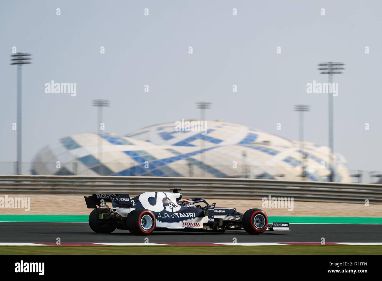 Doha, Qatar. 19th Nov, 2021. 22 TSUNODA Yuki (jap), Scuderia AlphaTauri Honda AT02, action ...