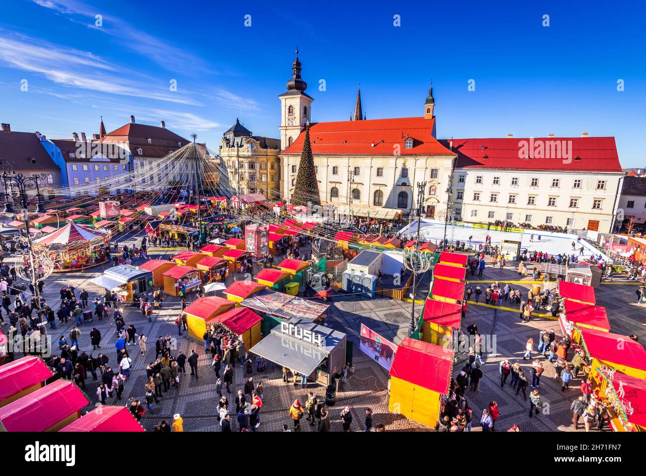 Sibiu, Romania - 15 December 2019: Sibiu Christmas Market, largest in ...