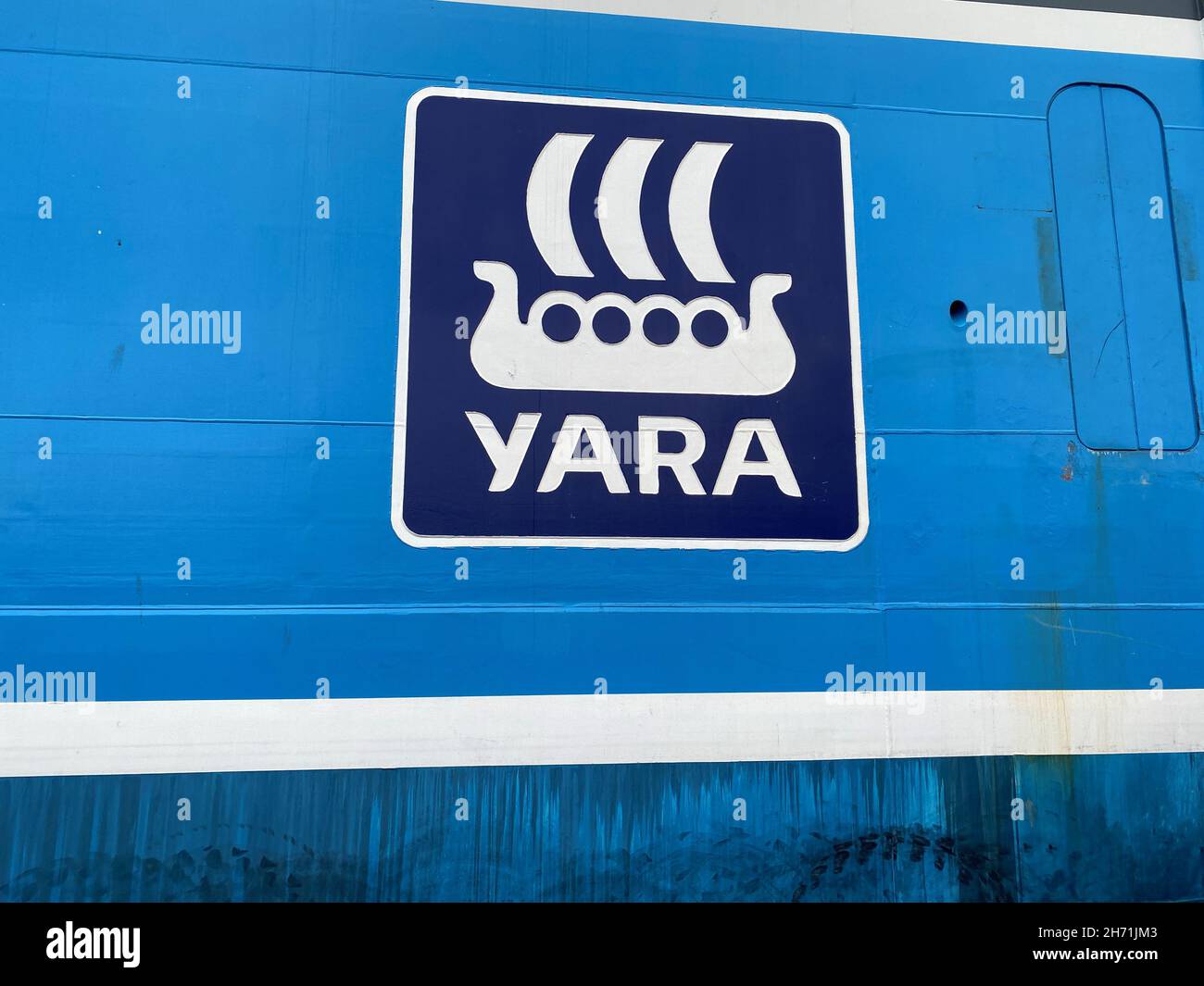Yara logo hi-res stock photography and images - Alamy