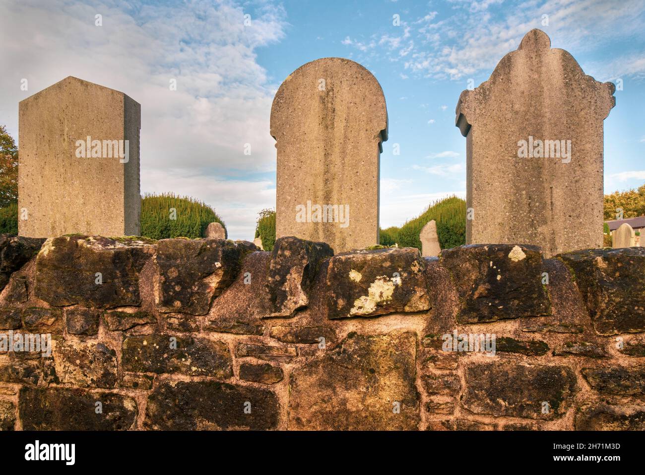 Muiravonside Parish Church. Graveyard. Scotland. U.K Stock Photo - Alamy