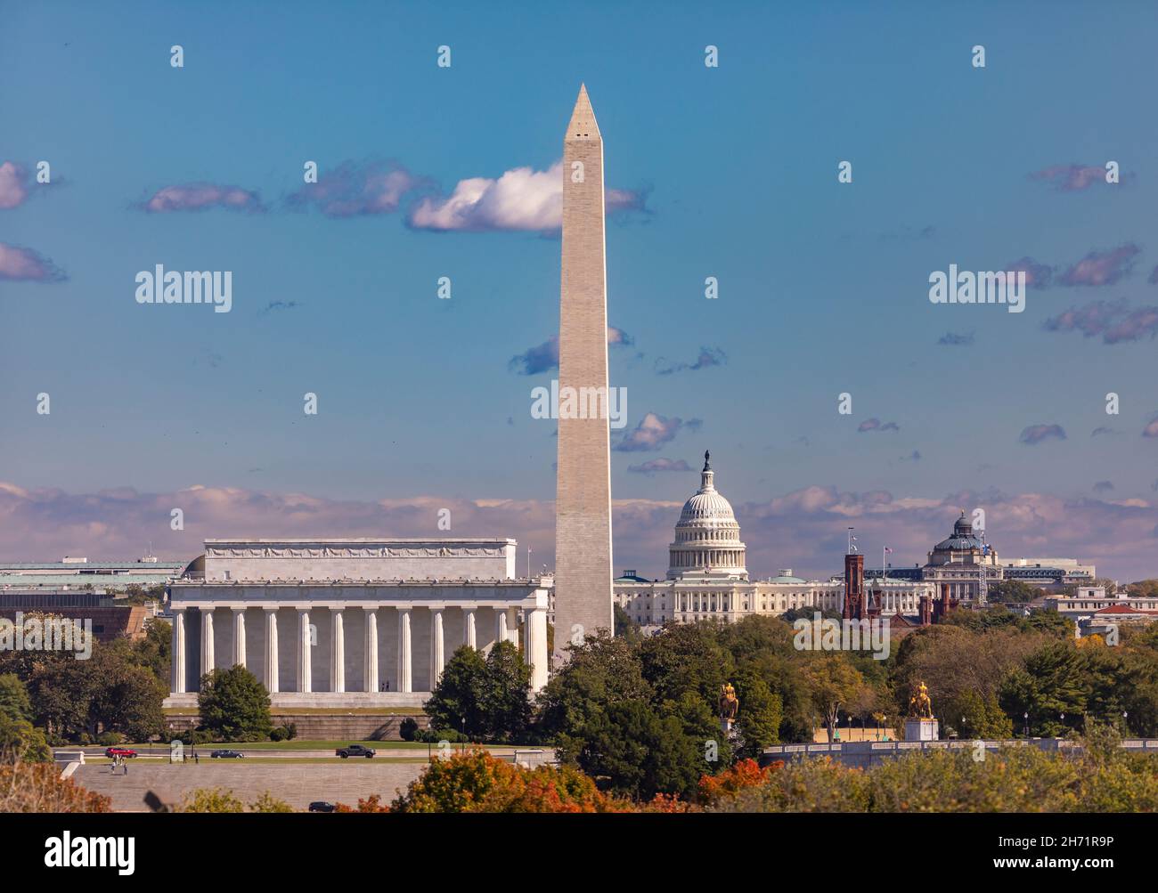 Landmarks and monuments hi-res stock photography and images - Alamy