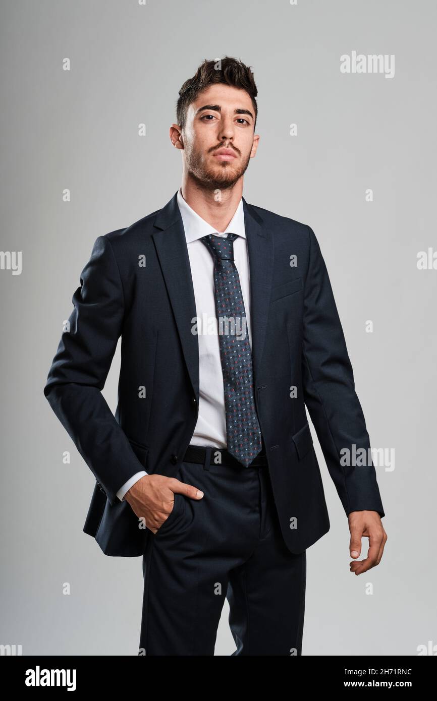 Man looking right hi-res stock photography and images - Alamy