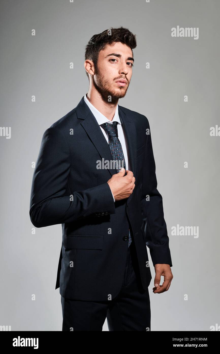Man looking right hi-res stock photography and images - Alamy