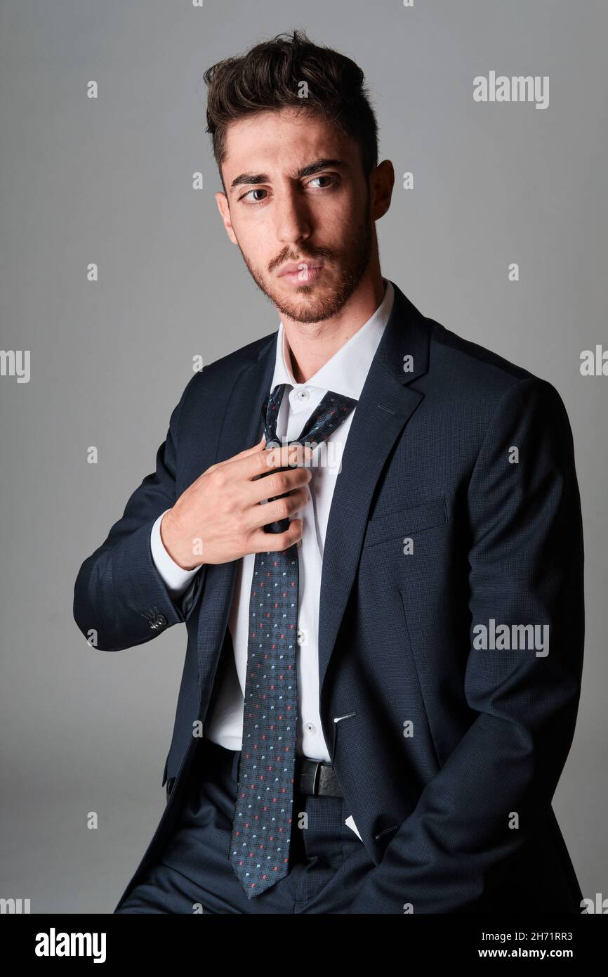 Undoing tie hi-res stock photography and images - Alamy