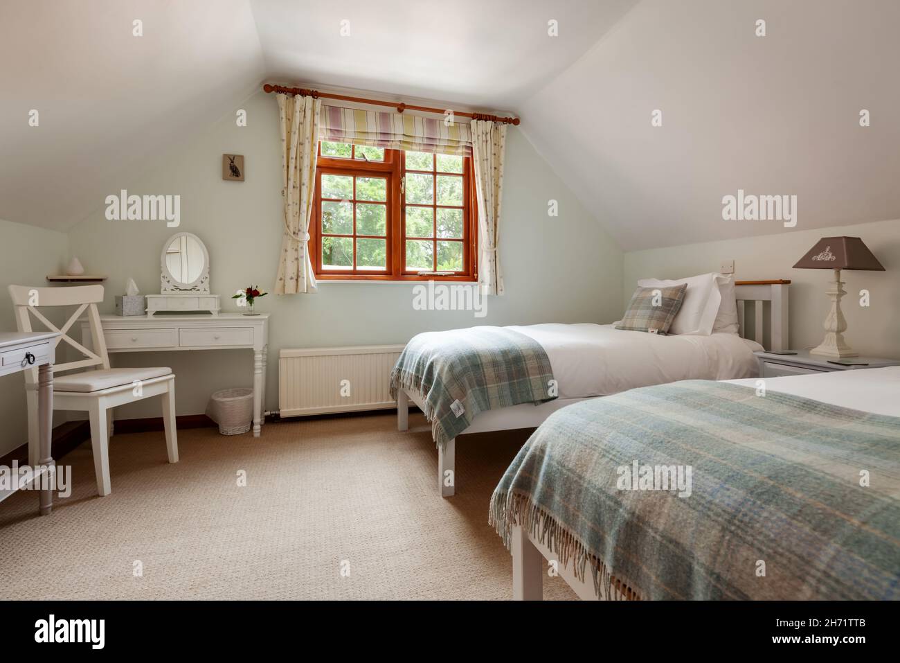 Period house white interior hi-res stock photography and images - Alamy