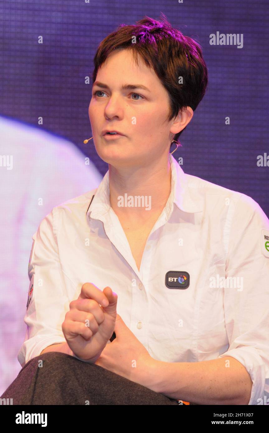 Ellen macarthur hi-res stock photography and images - Alamy