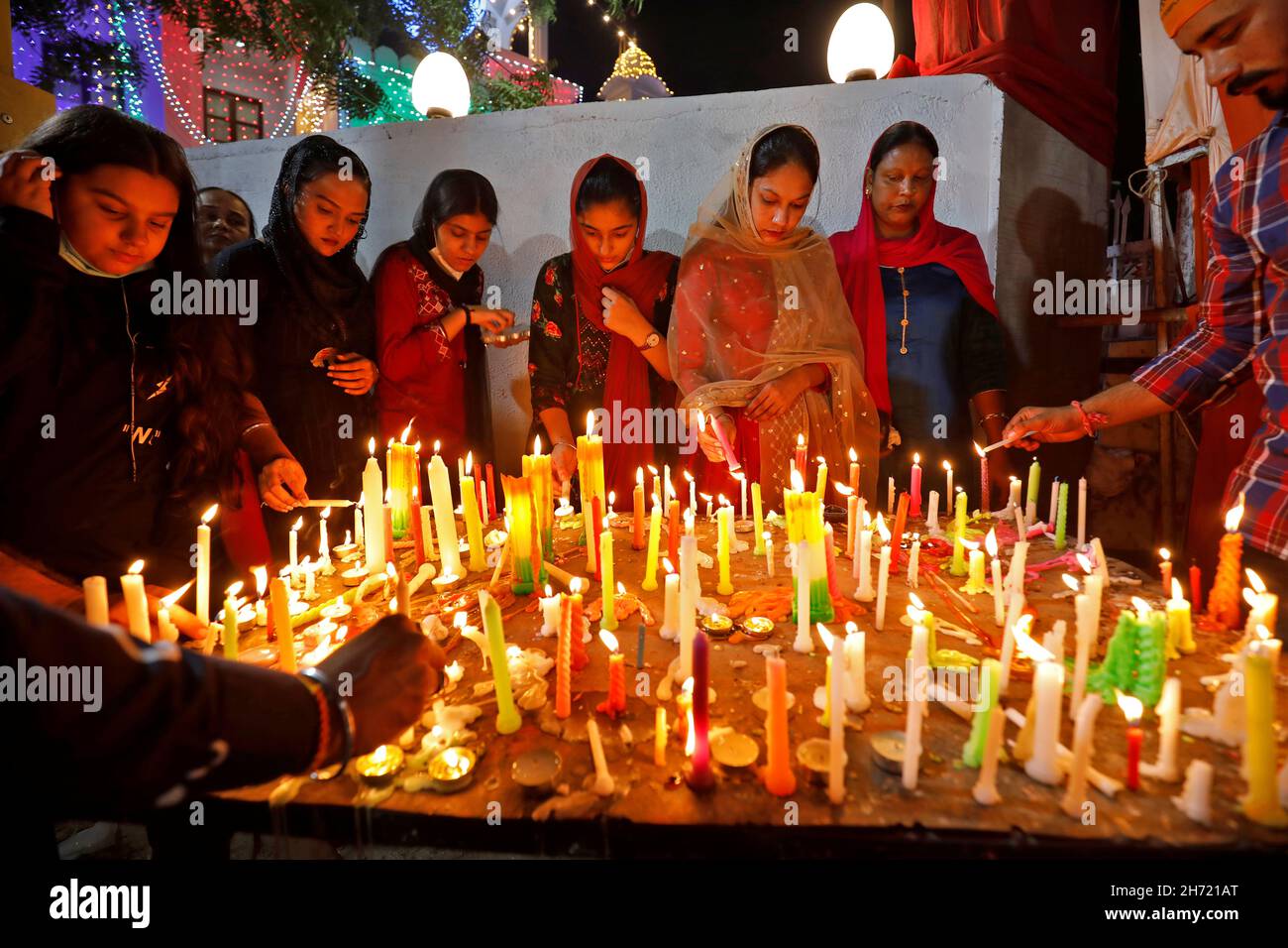 Birth anniversary of guru nanak hi-res stock photography and images - Alamy