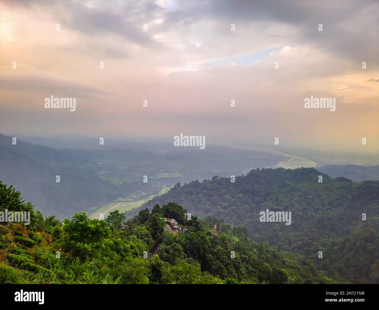 Darjeeing view hi-res stock photography and images - Alamy