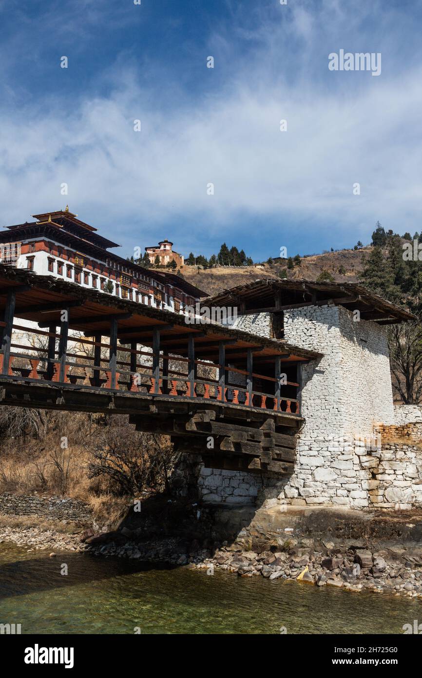 Ta dzong bridge hi-res stock photography and images - Alamy