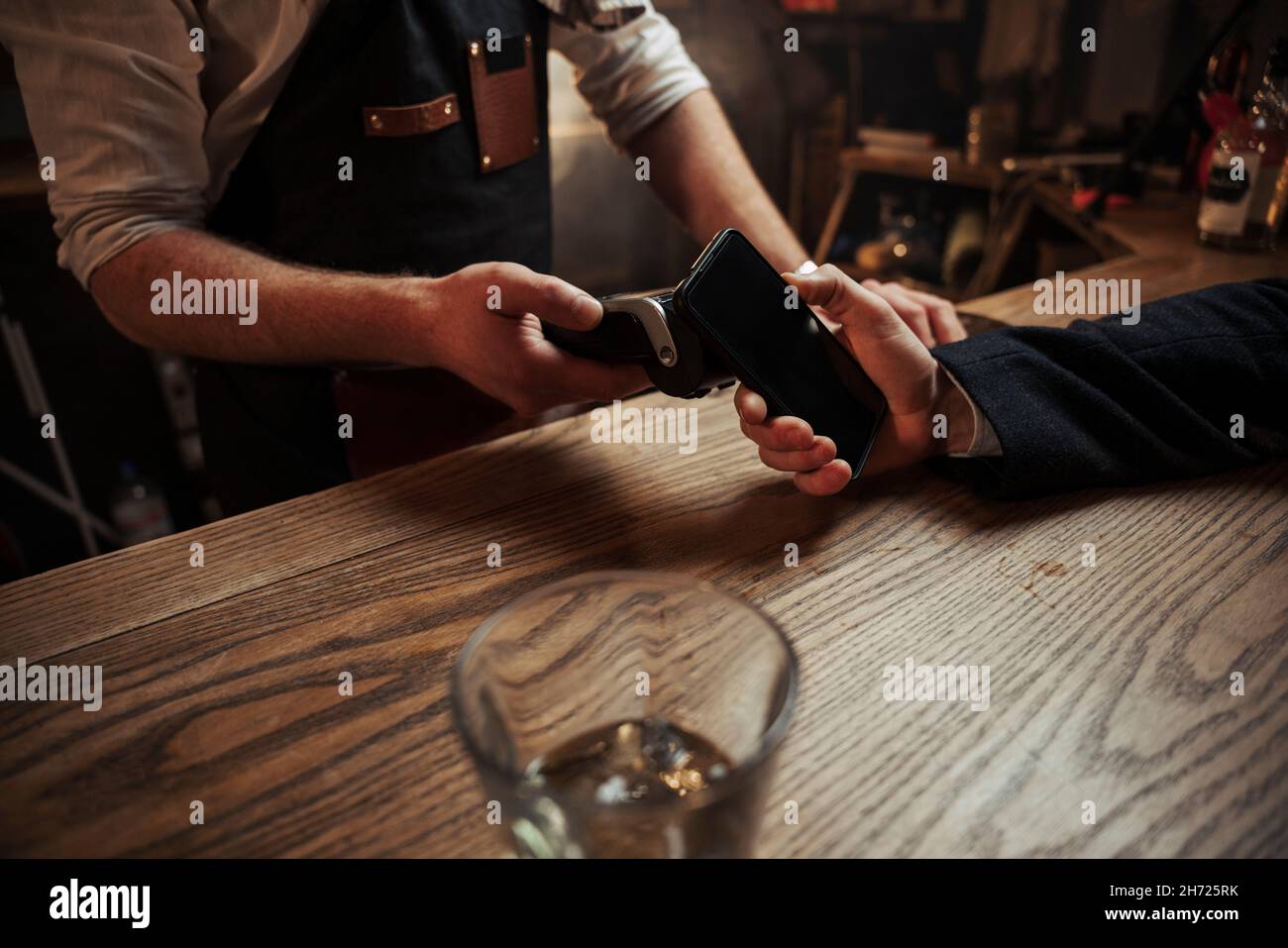 Tapping card hi-res stock photography and images - Alamy