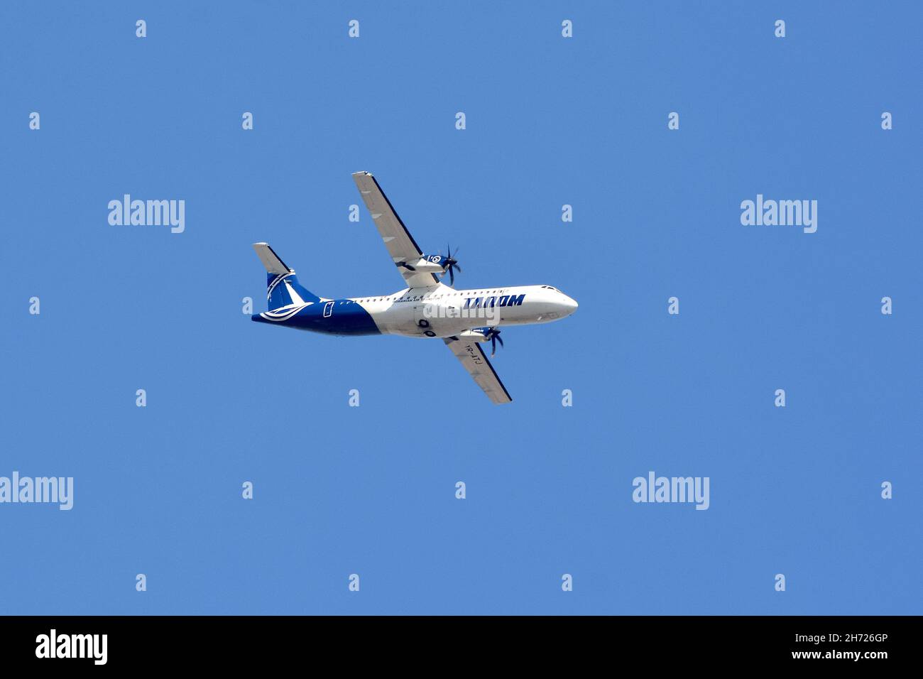 Tarom (is the flag carrier and oldest currently operating airline of ...