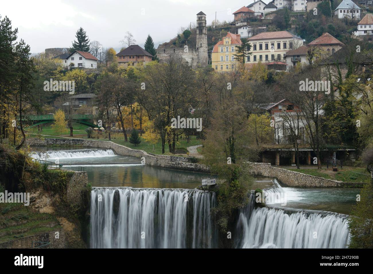 Waterfall of Pliva in Jajce and old town (Bosnia and Herzegovina Stock ...