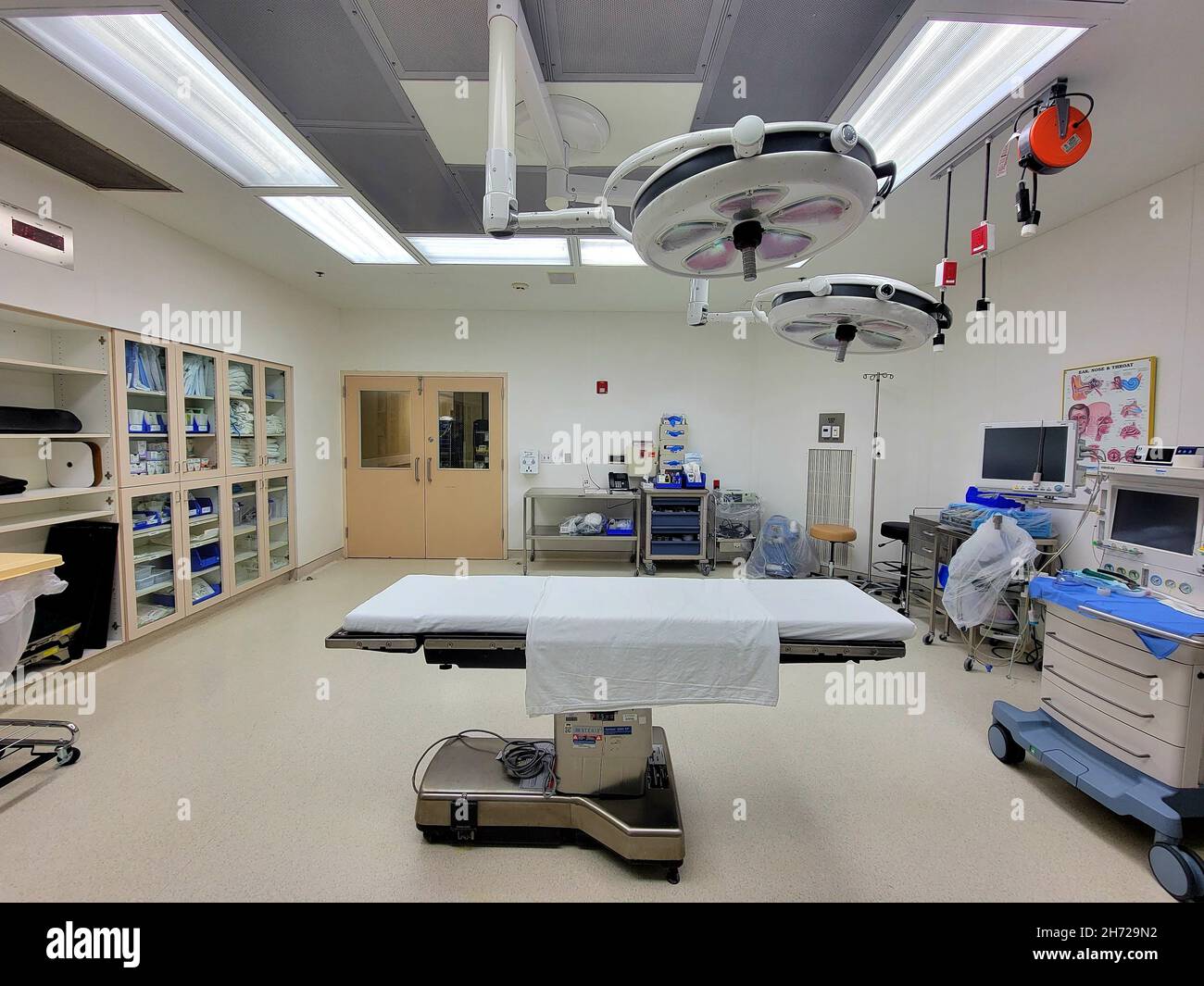 CYPRESS, UNITED STATES - Oct 21, 2021: A small surgery room at UMMC ...