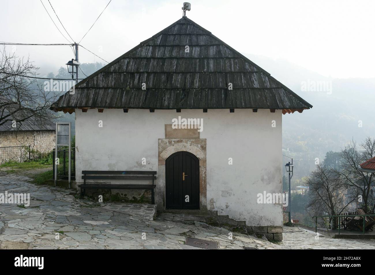 Dzamija hi-res stock photography and images - Alamy