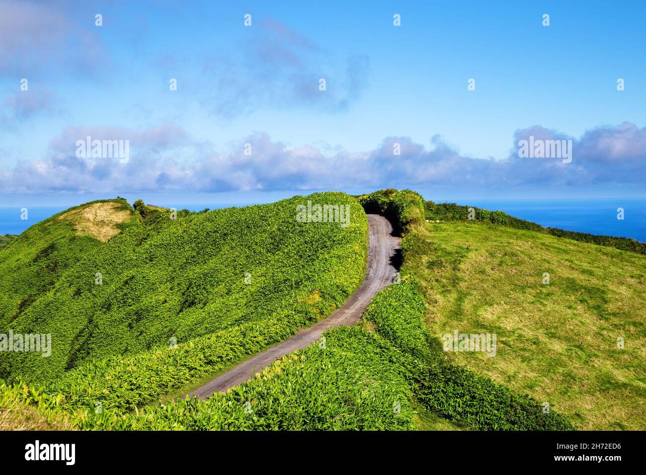Hike hiking trekking hi-res stock photography and images - Alamy