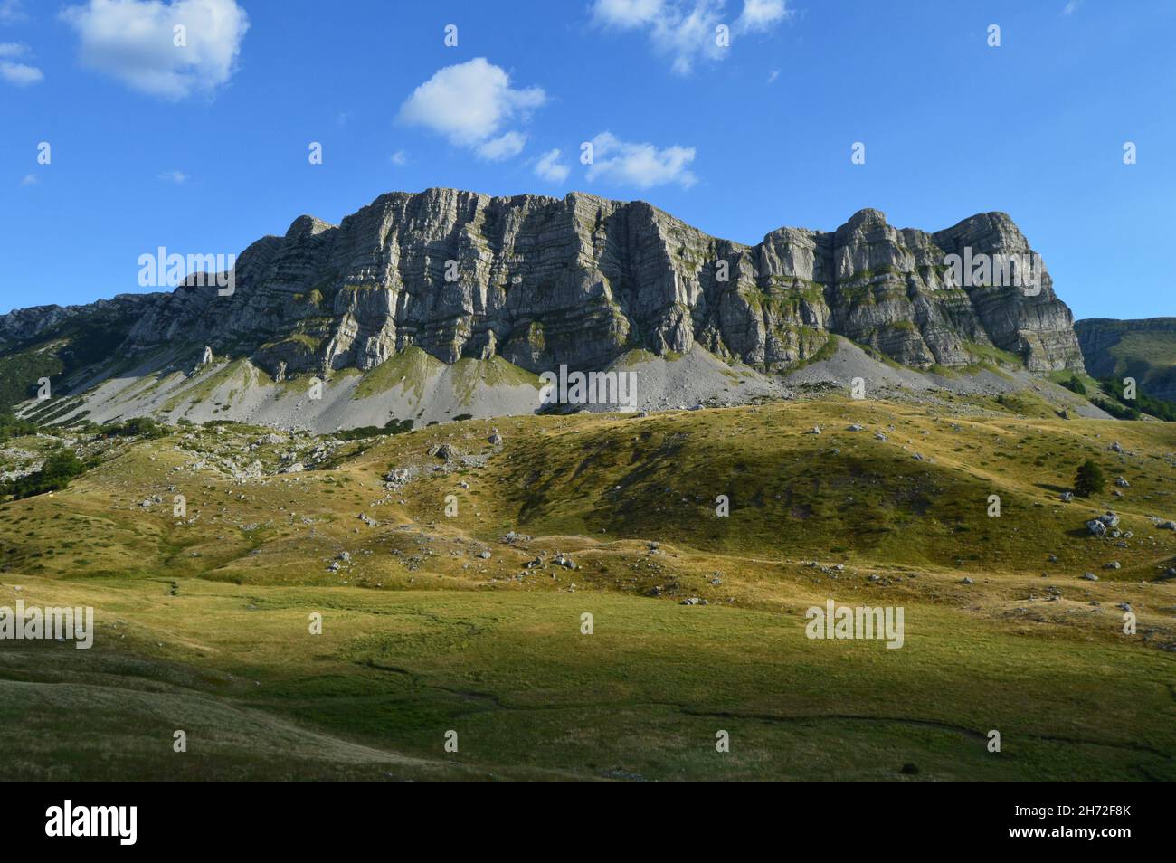 Hiking on Volujak mountain, Great Vlasulja peak, Bosnia Stock Photo - Alamy