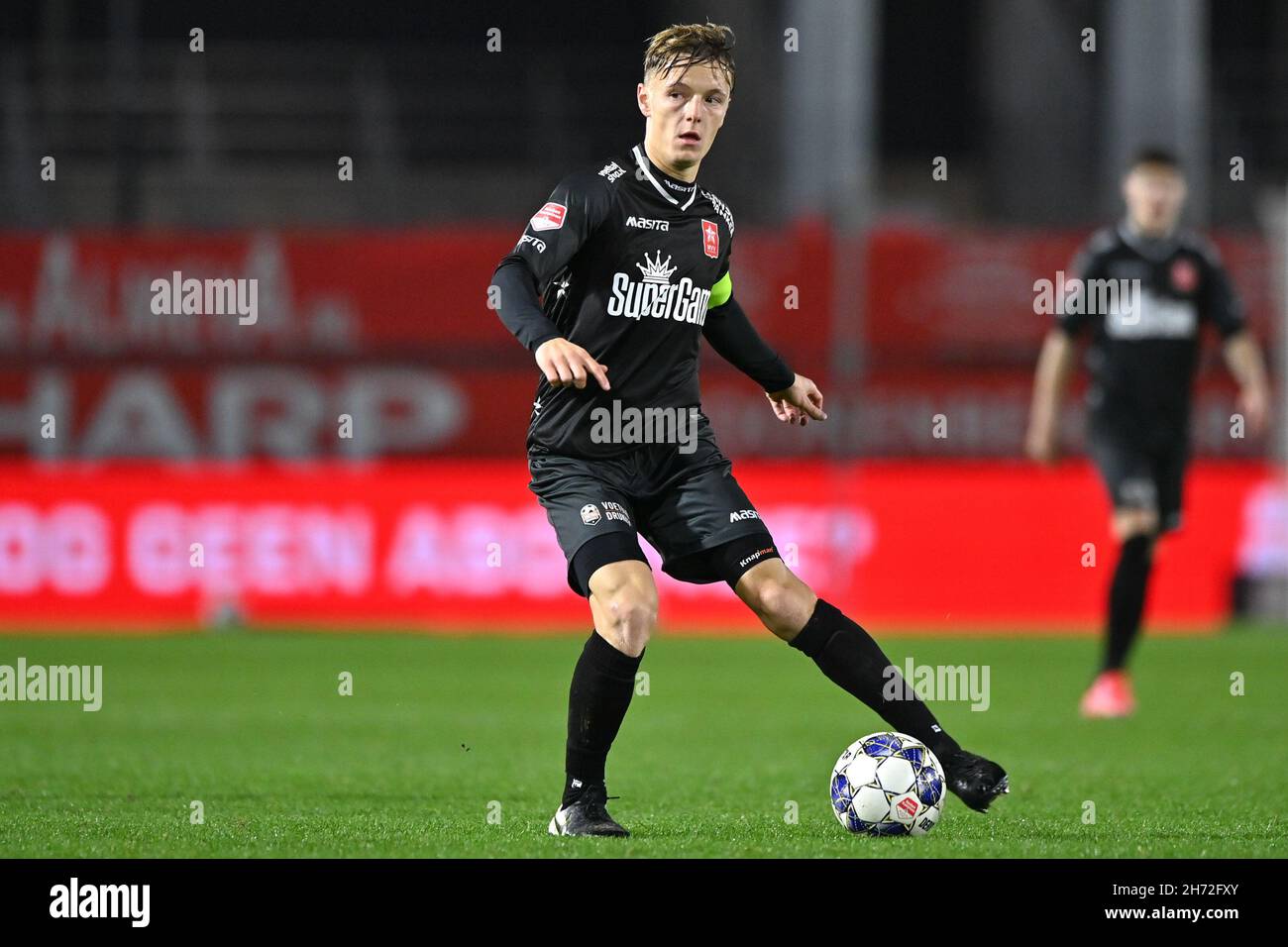 ALMERE, NETHERLANDS - NOVEMBER 19: Sven Blummel of MVV Maastricht ...