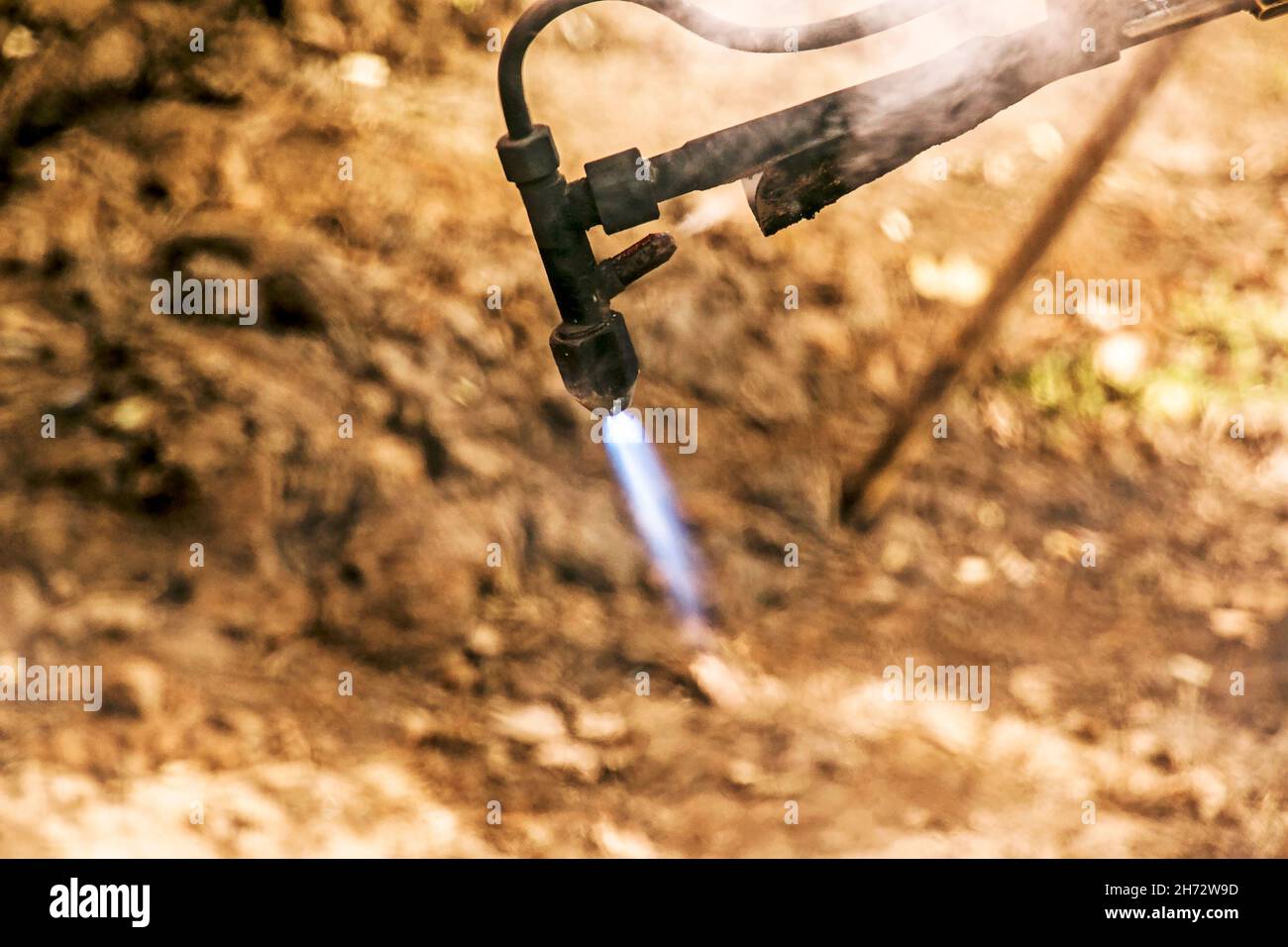 Burn hand welding hi-res stock photography and images - Alamy