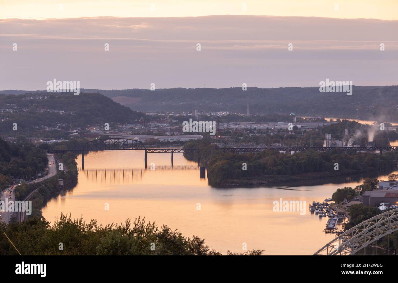 Ohio River and Brunot Island In Pittsburgh, Pennsylvania. Sunset Stock ...