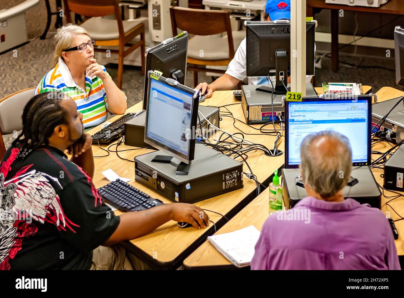 Public Internet Terminals High Resolution Stock Photography and Images ...
