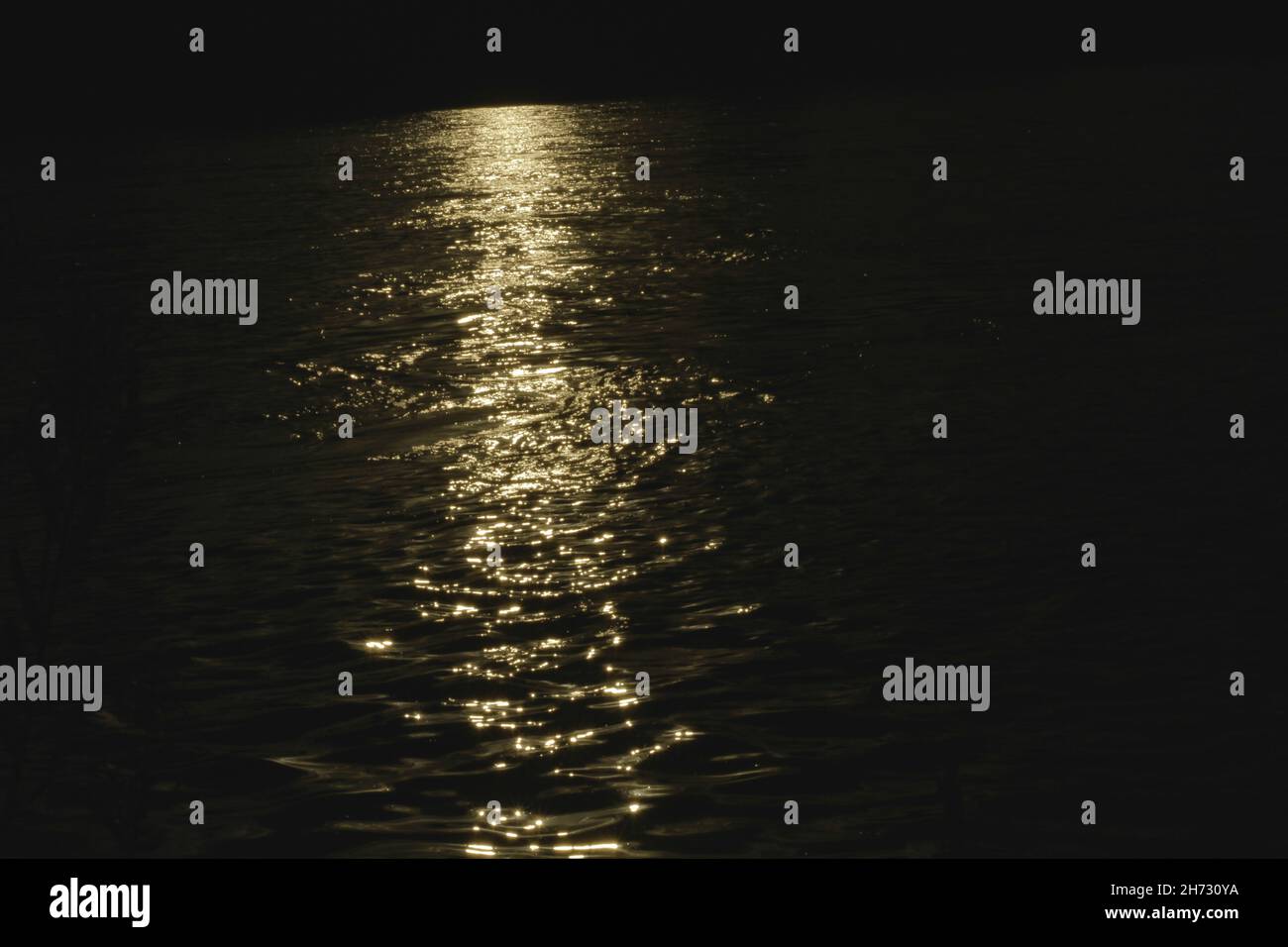 Sun Water underexposed Stock Photo - Alamy