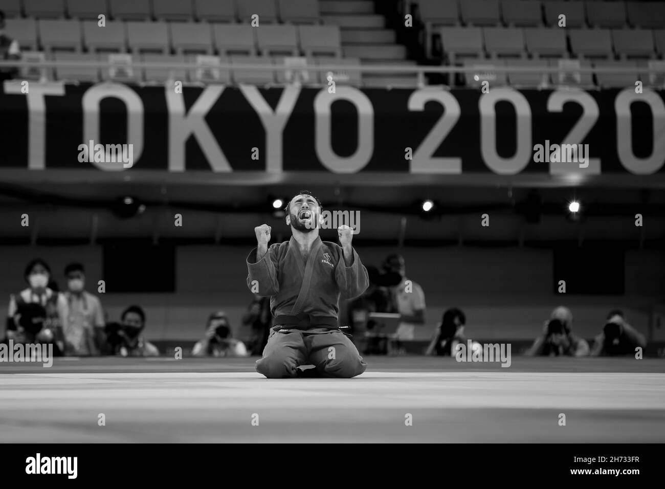 JULY 24th, 2021 - TOKYO, JAPAN: Luka MKHEIDZE of France (blue) wins the ...