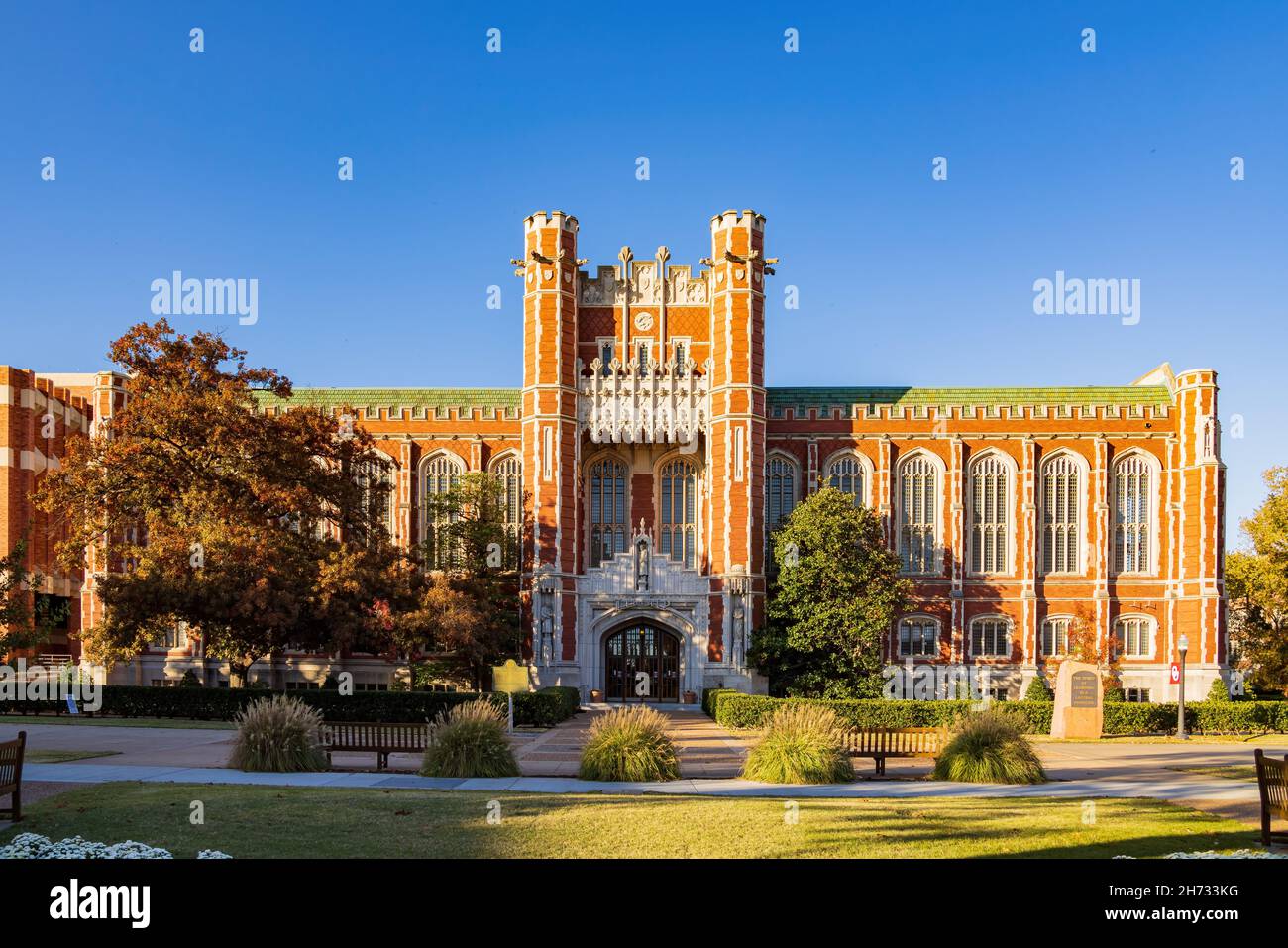 Bizzell library hi-res stock photography and images - Alamy