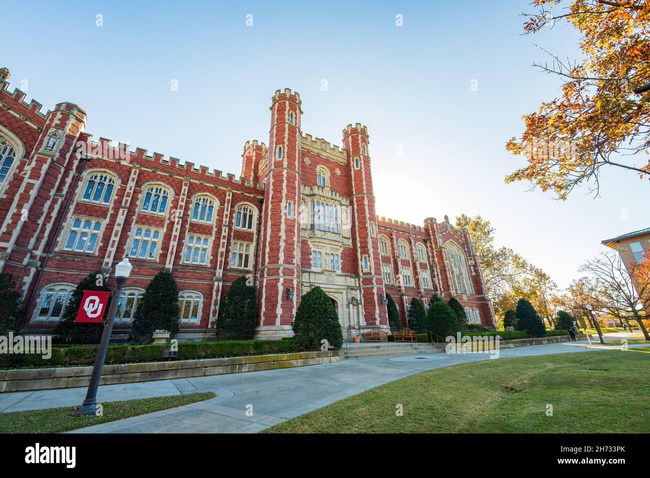 Bizzell library hi-res stock photography and images - Alamy