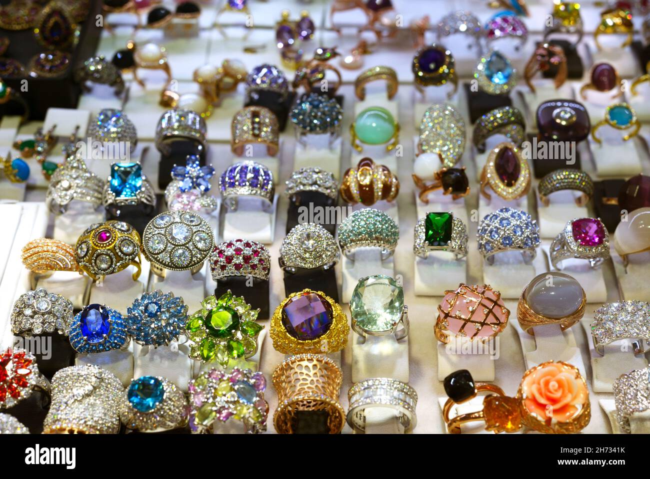 Different shape jewels isolated hi-res stock photography and images - Alamy