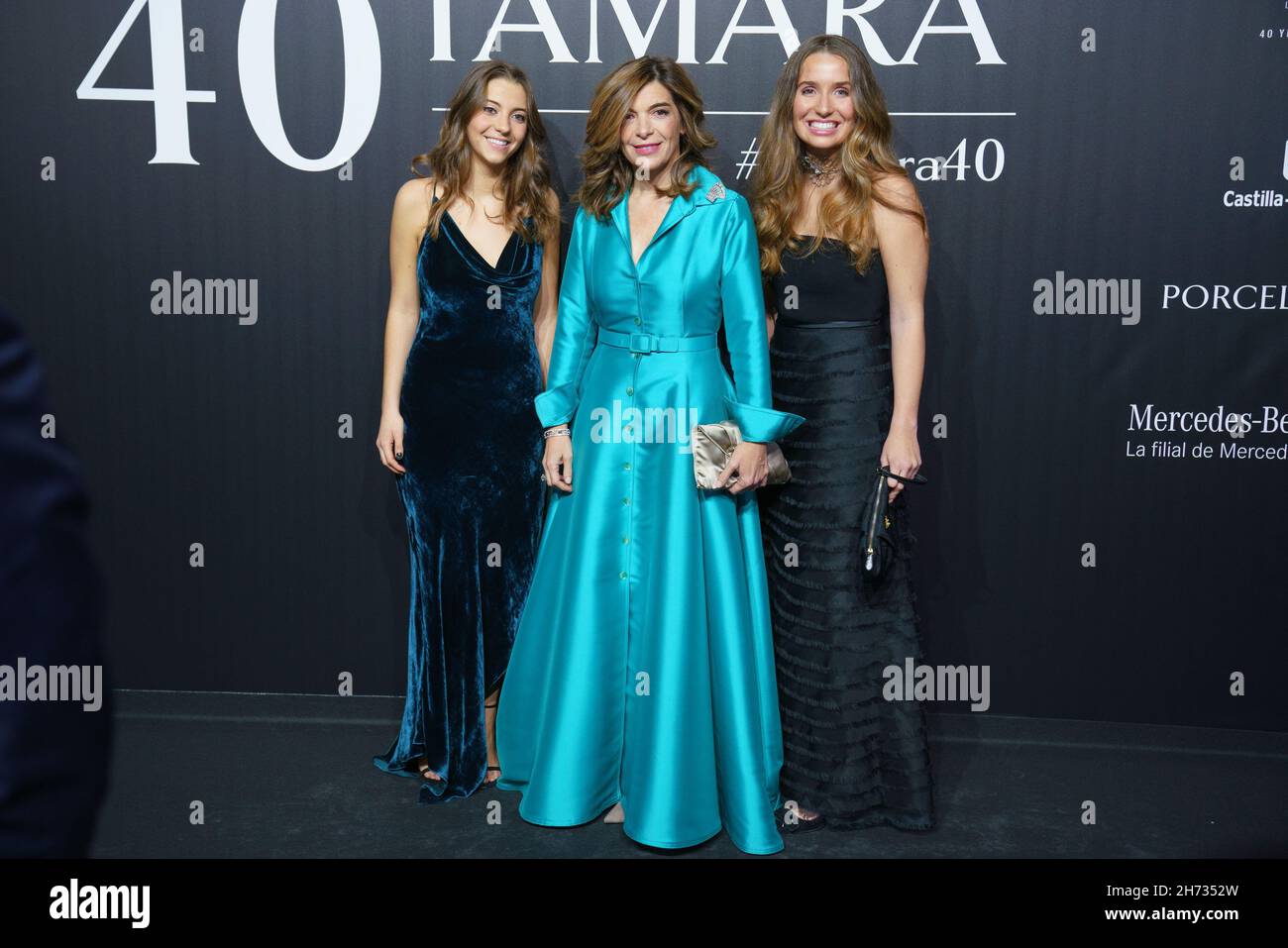 Madrid, Spain. 19th Nov, 2021. Xandra falco and Sus hijas attend Tamara ...