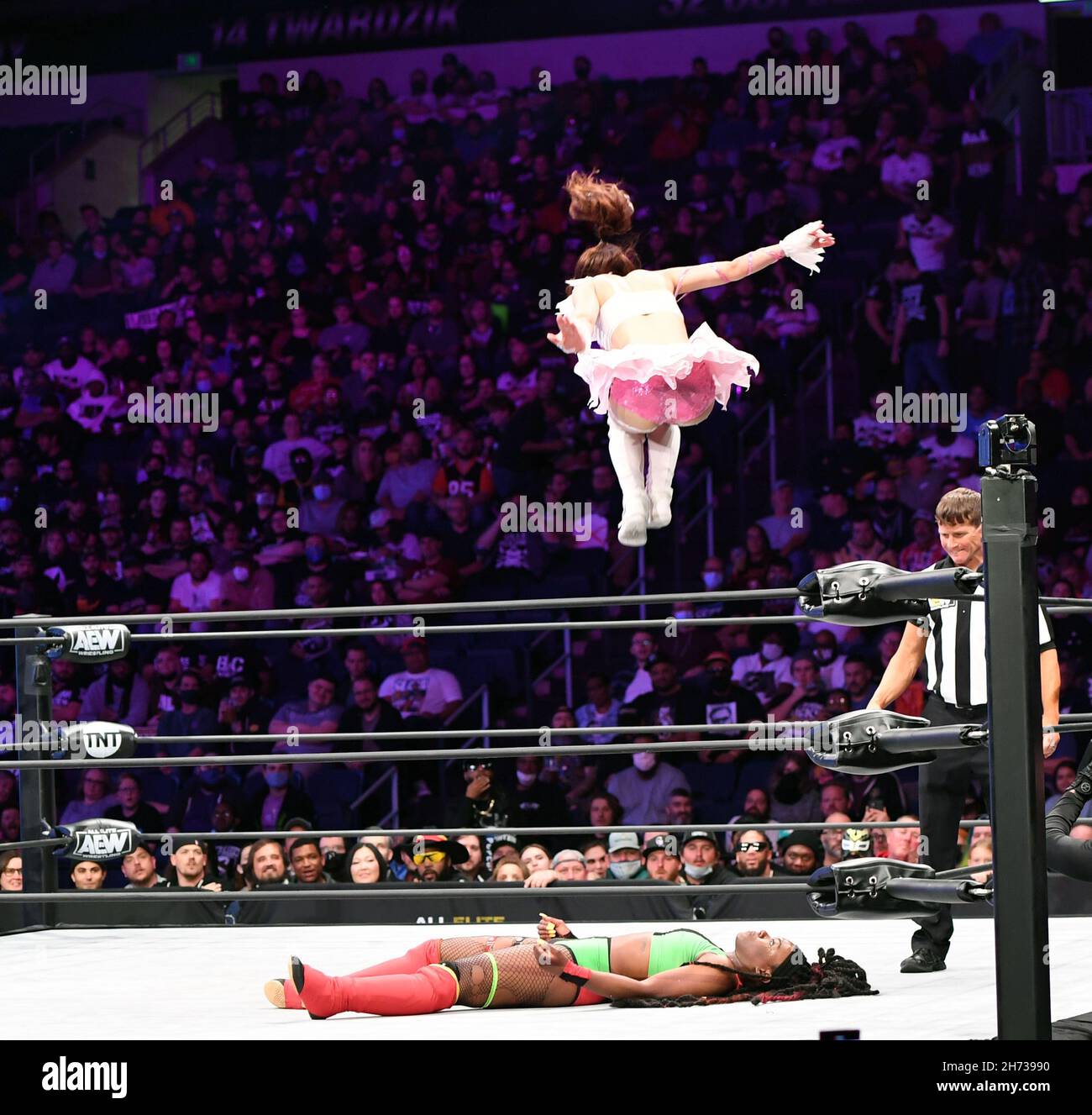 Norfolk, Virginia, USA. 17th Nov, 2021. All Elite Wrestling brings the ...