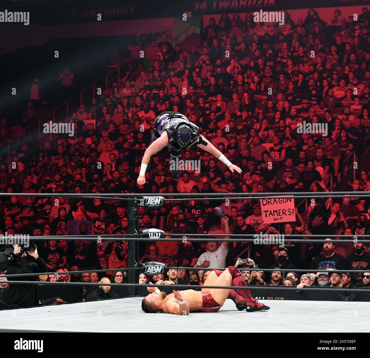 Norfolk, Virginia, USA. 17th Nov, 2021. All Elite Wrestling brings the ...