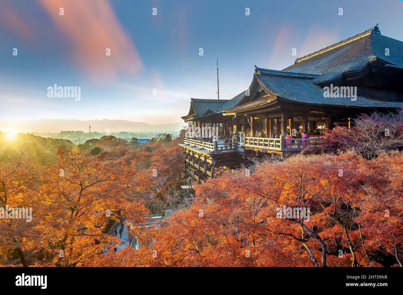 Autumn Color of Kyoto skyline and Kiyomizu-dera Temple in Kyoto, Japan ...