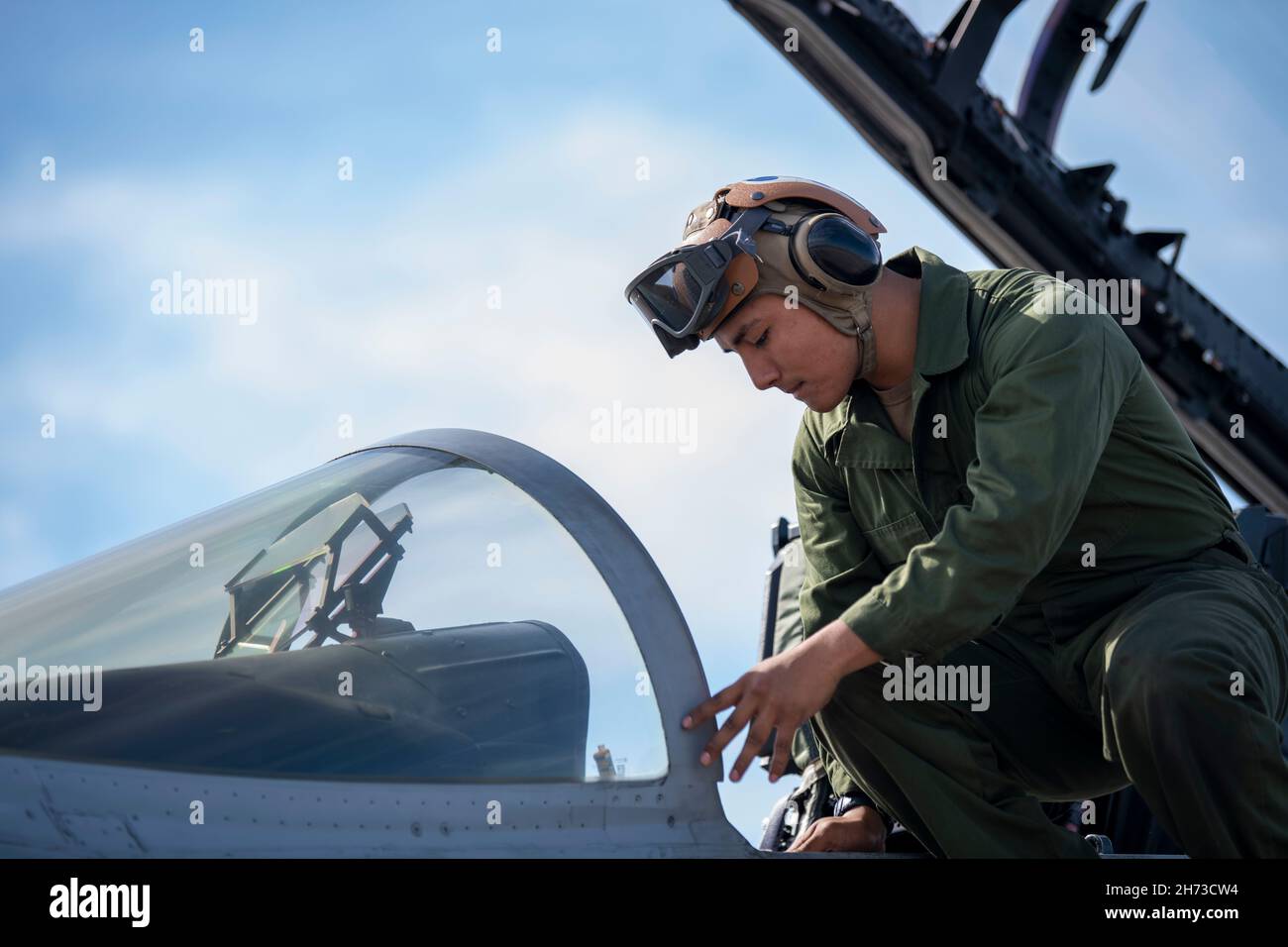 F 18 cockpit hi-res stock photography and images - Alamy