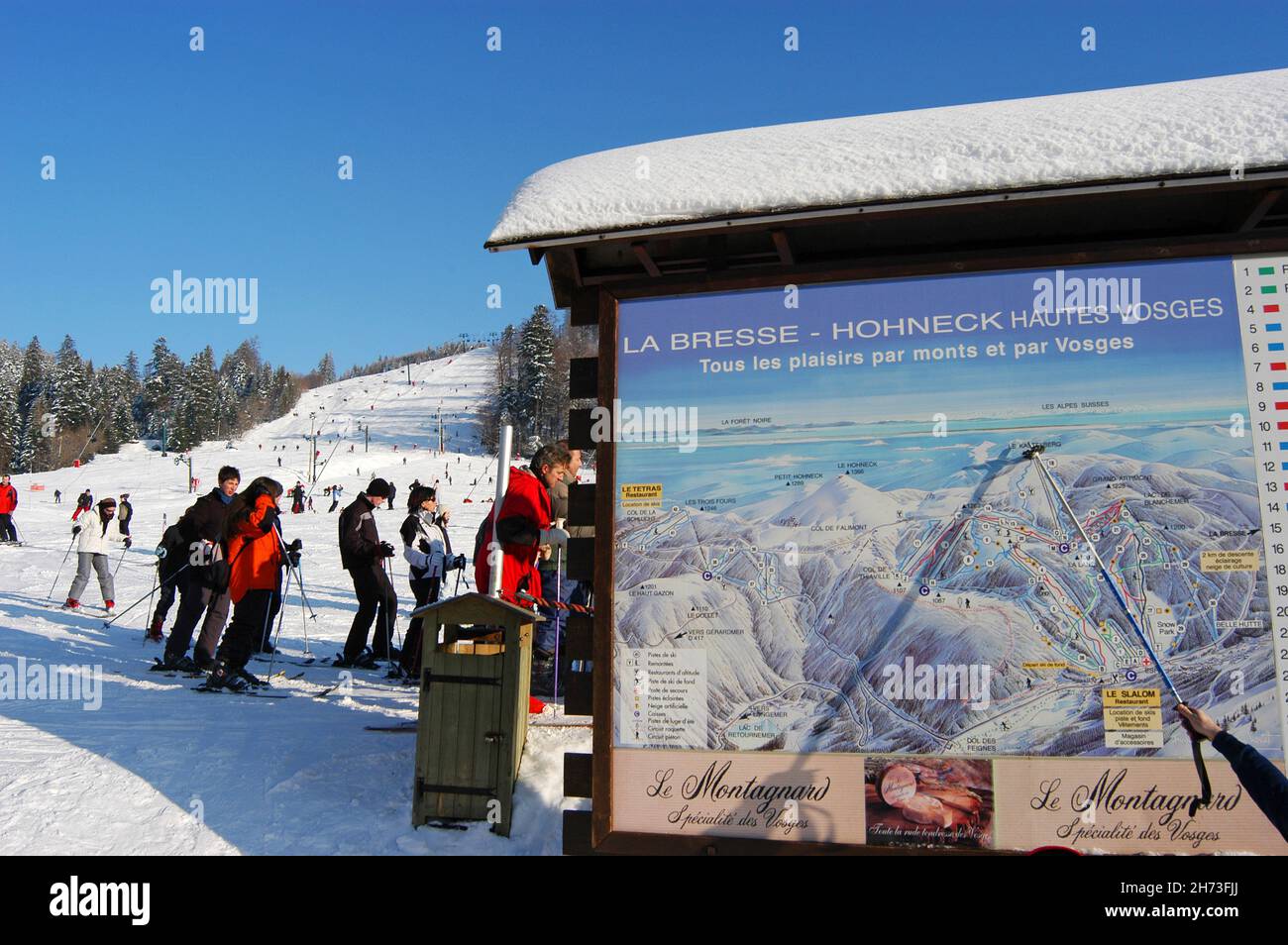 FRANCE, VOSGES (88), LA BRESSE SKI RESORT, MAP OF THE SKI SLOPES Stock ...