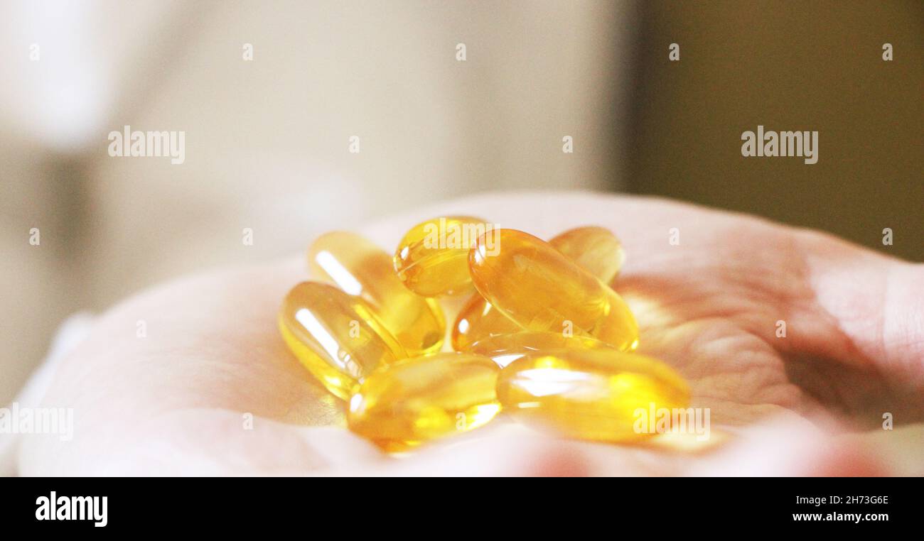 Oleic acid bottle hi-res stock photography and images - Alamy