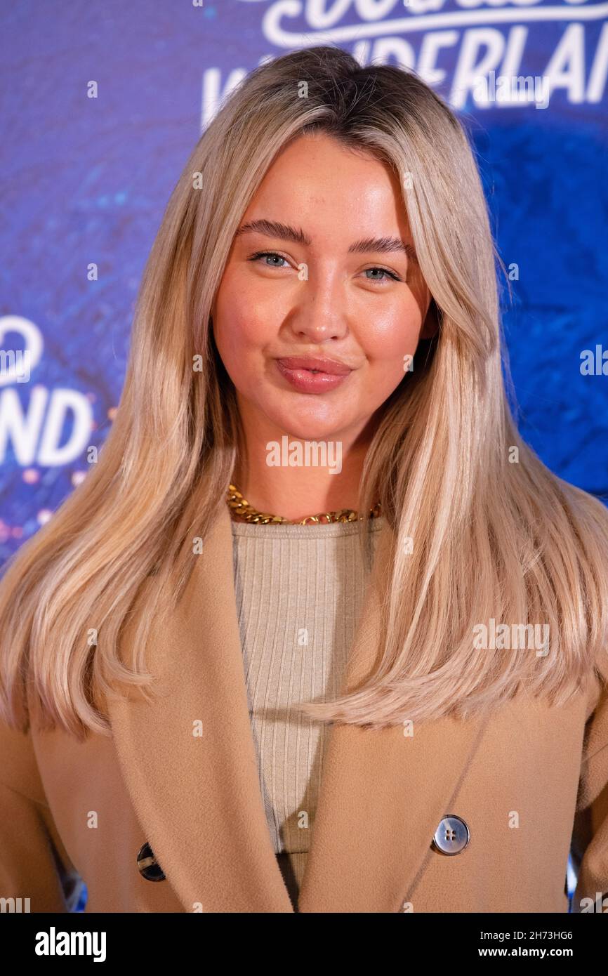 Harley brash attends hi-res stock photography and images - Alamy