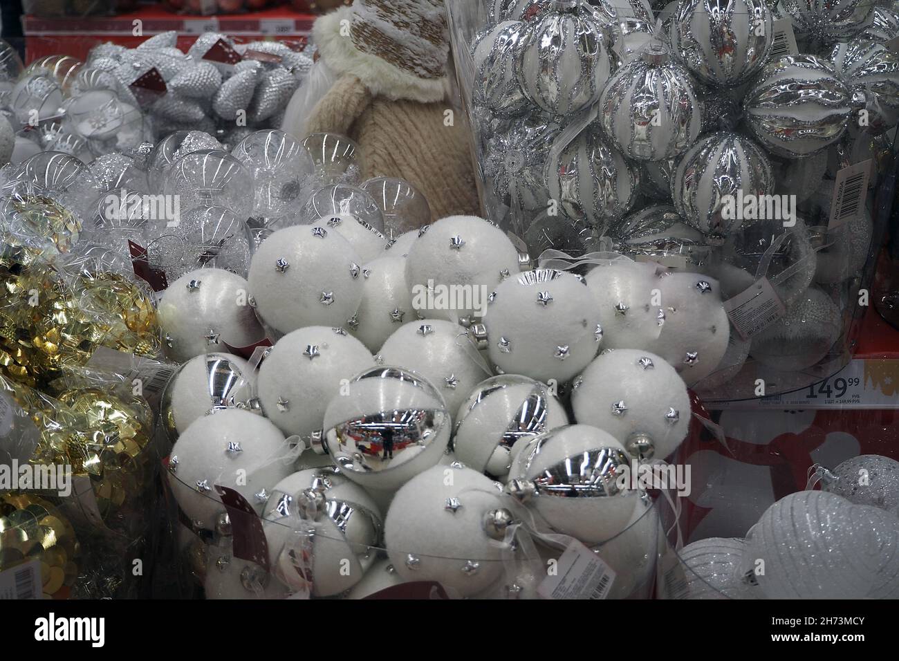 High quality decorations hi-res stock photography and images - Alamy